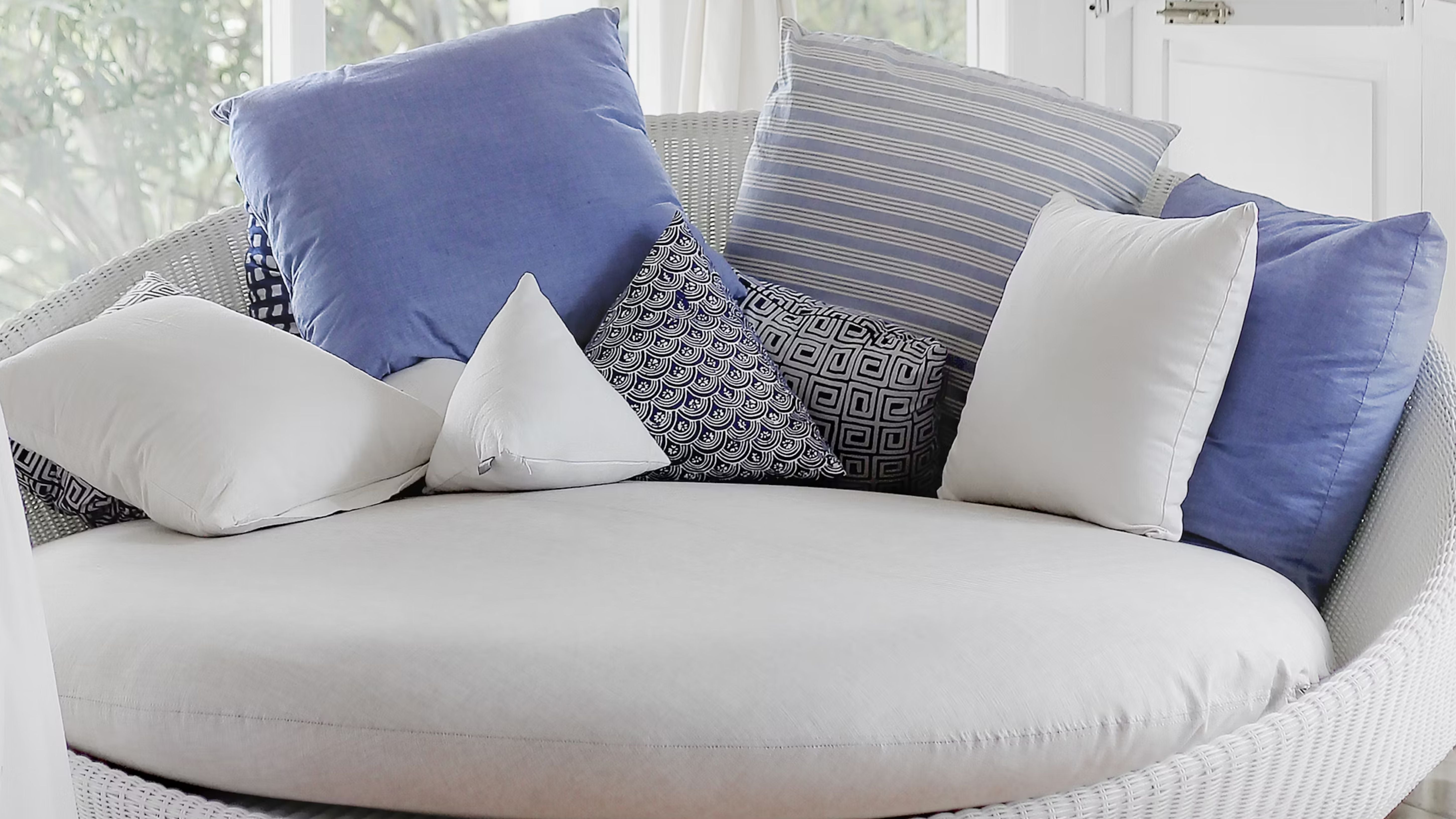 Types of Pillows: The Ultimate Guide - Bryar Wolf